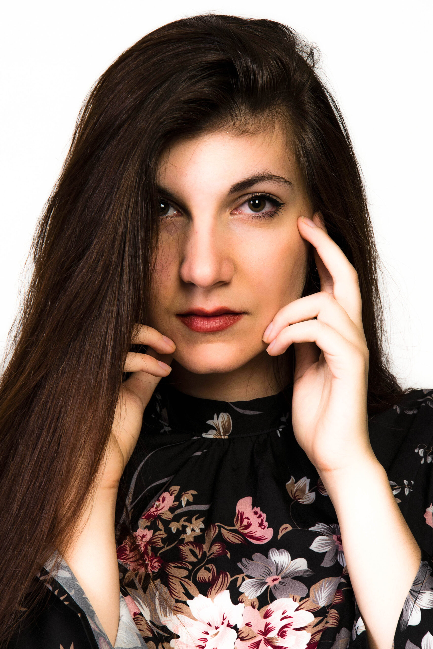 LAURA V. - Florence Modart Agency