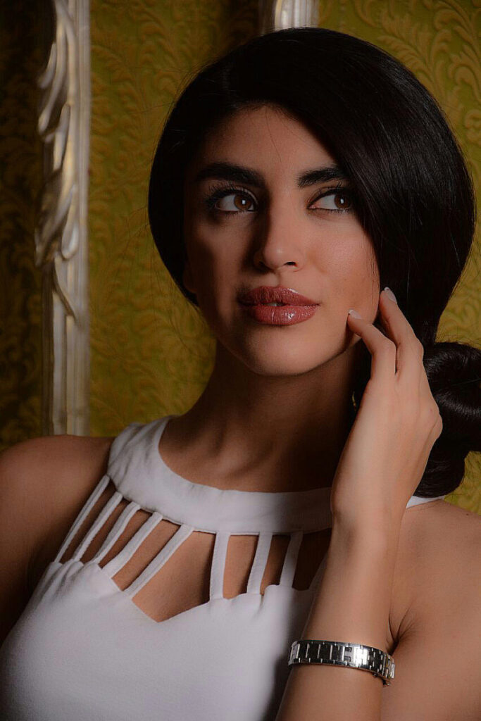 AFARIN M. - Florence Modart Agency